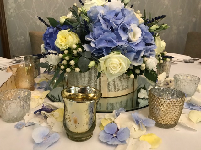 The book lovers wedding – Dawn Jennings Floral Designer